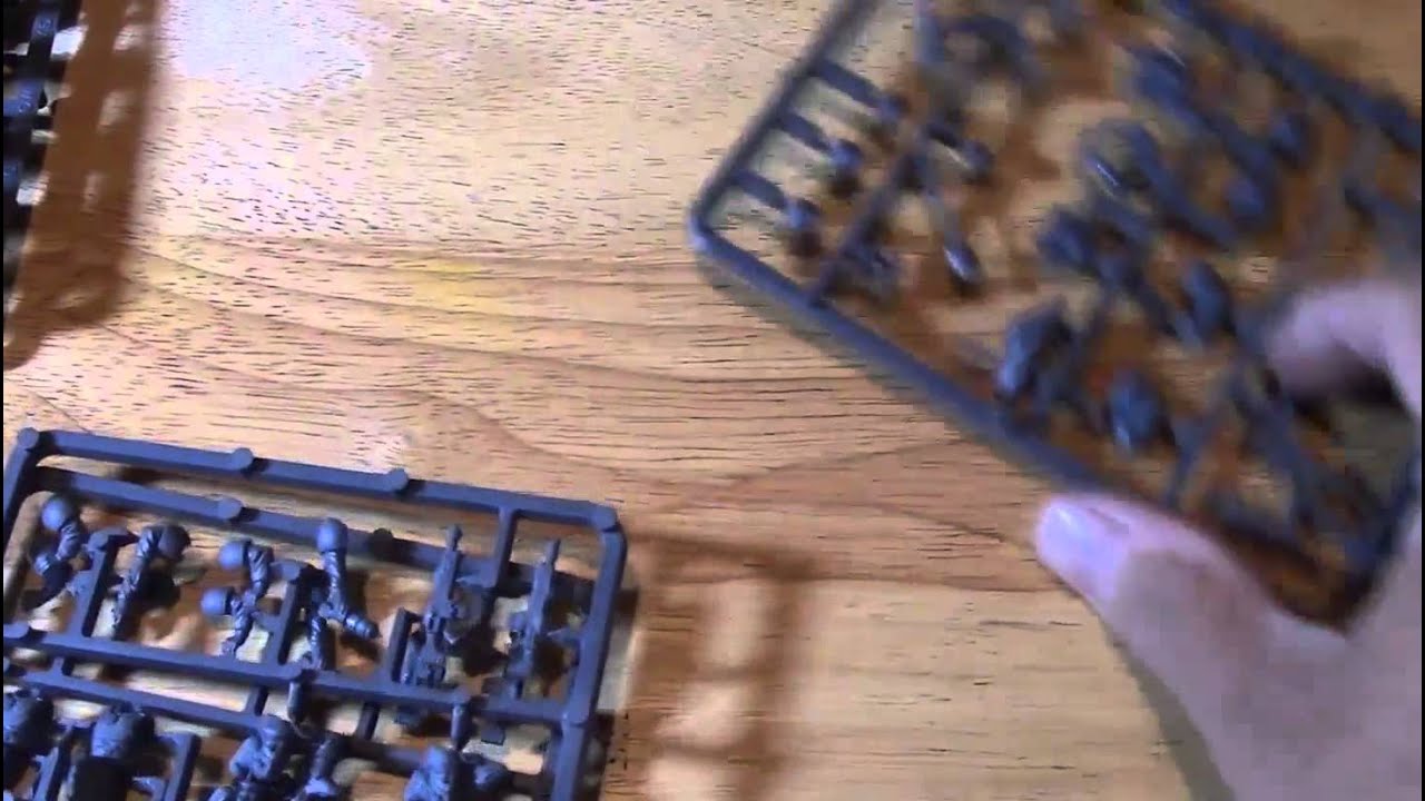 Astra Militarium Cadian Defense Force Unboxing Whats on the sprue - YouTube