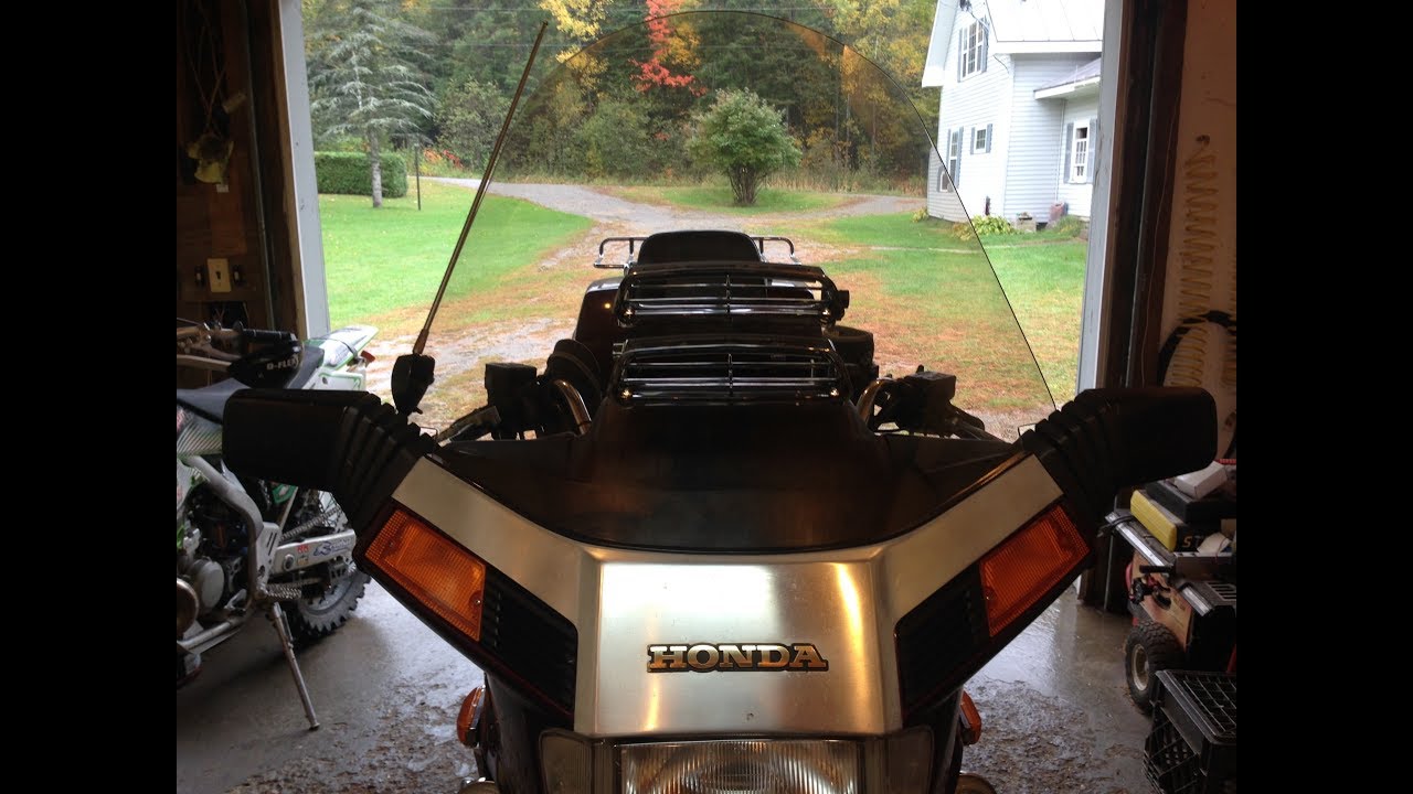 GL1200 Dual Windshield Vents Install - YouTube