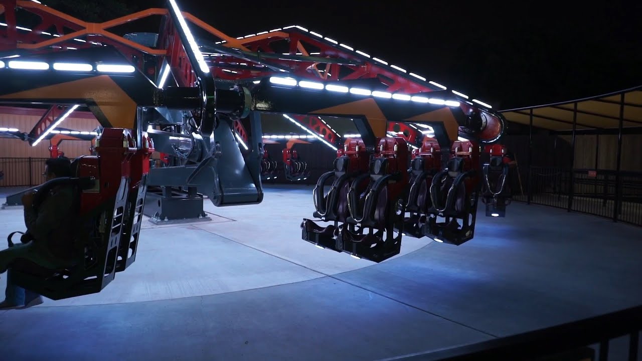 Six Flags Over Texas Media Preview, The Riddler Revenge, Catwoman Whip ...