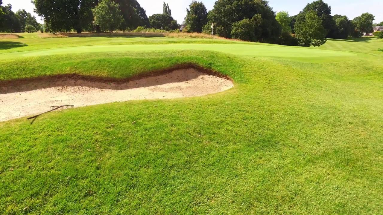Chigwell Golf Club Hole 7 - YouTube