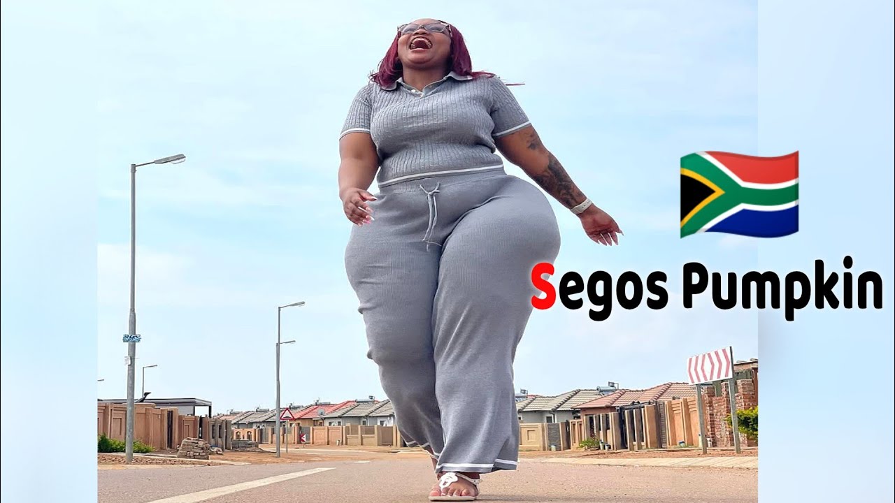 Meet Segos Pumpkin 😍🍑 Mind-blowing Naturally Curvy Plus Size Model ...