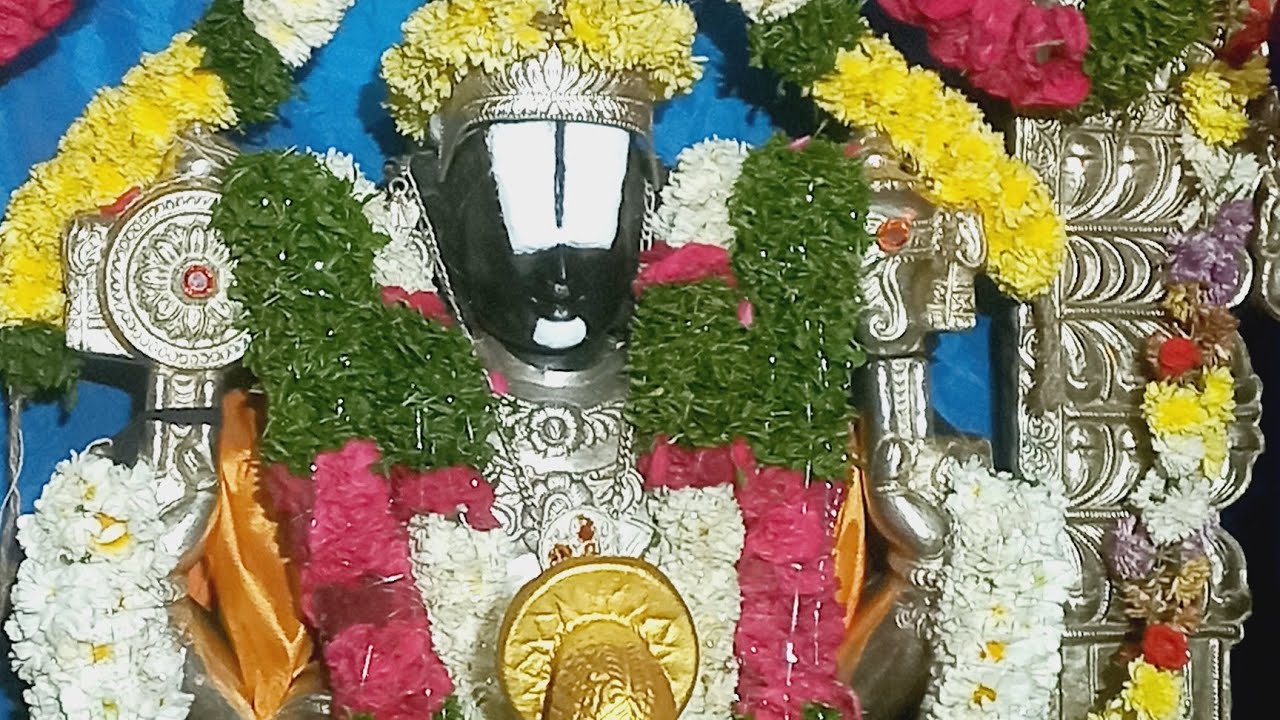 Thiruppavada seva .....Sri Venkateshwara temple Kushaiguda - YouTube
