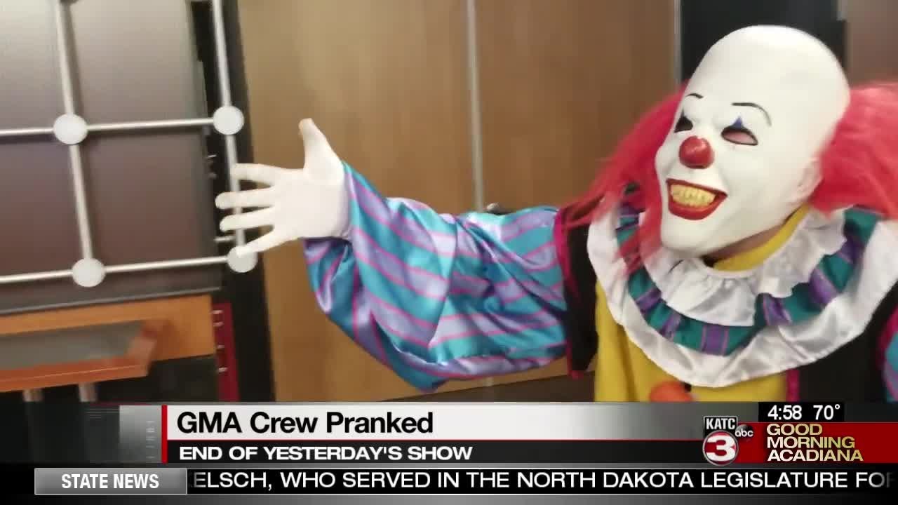 Snickers the Clown scares GMA crew - YouTube