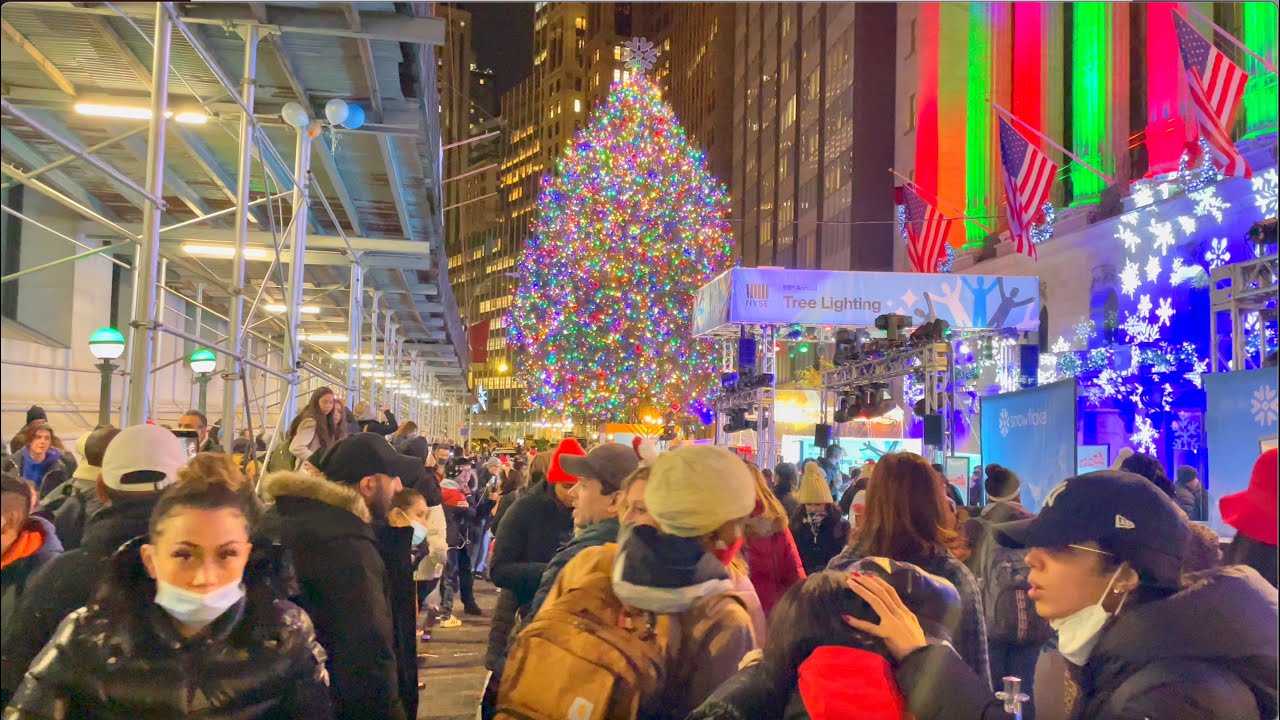 New York Stock Exchange Christmas Tree Lighting 2021🎄 - YouTube