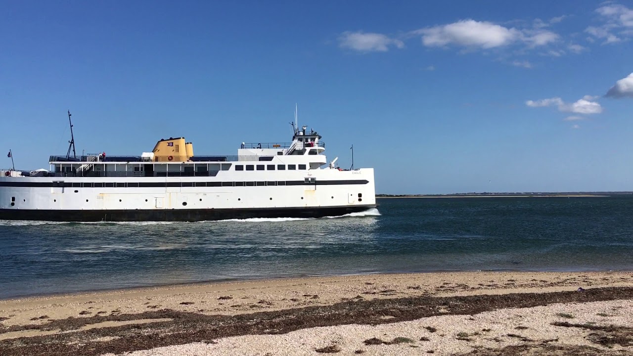 The Ferry Eagle coming into Nantucket - YouTube