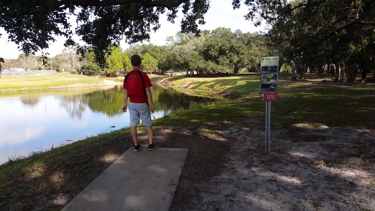 Hit chains-(skip)- Charlie Goodpasture- Disc Golf - YouTube