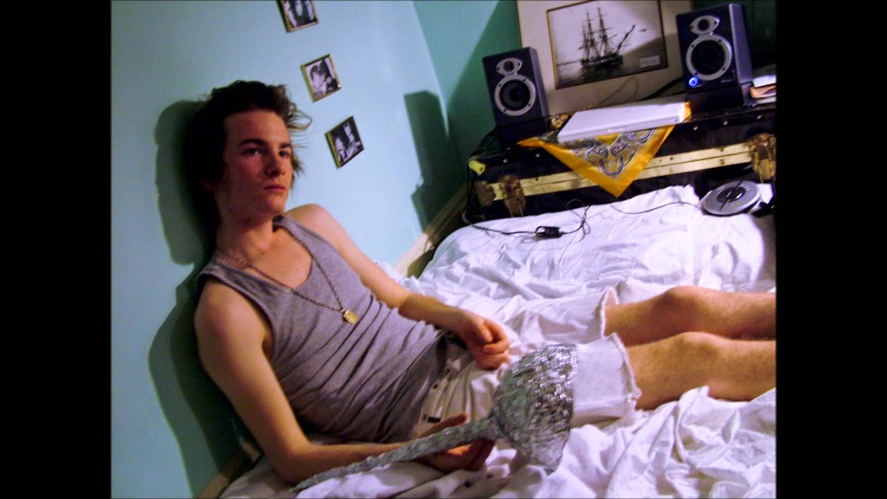 Robert Hiley-Not a waste of sky - YouTube