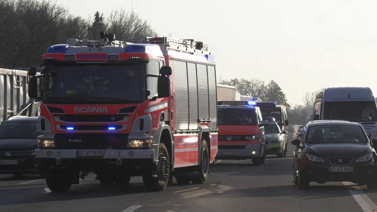 [ERSTMALIG + BULLHORN] Rosenbauer Rüstwagen FF Spexard + NEF Gütersloh ...