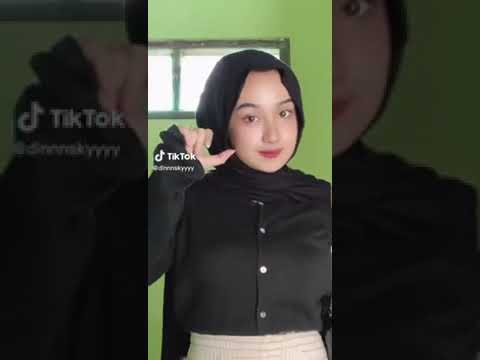 tiktik hot abg hijab 🔥 | id tiktok : @dinnnskyyyy