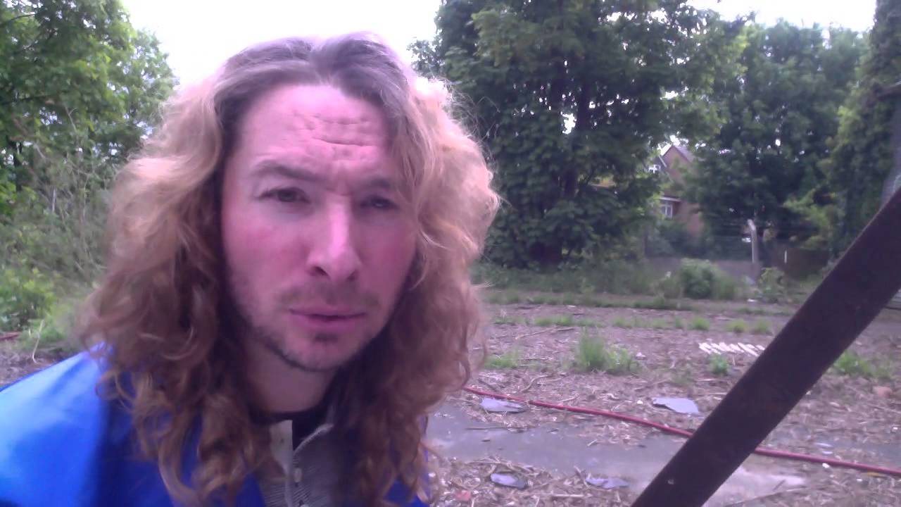 Metal foley - YouTube