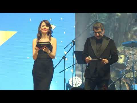 IV. Türkiye İnovasyon Ve Başarı Ödülleri YILIN YILDIZI PARLAYAN OYUNCUSU ÇAĞRI ŞENSOY