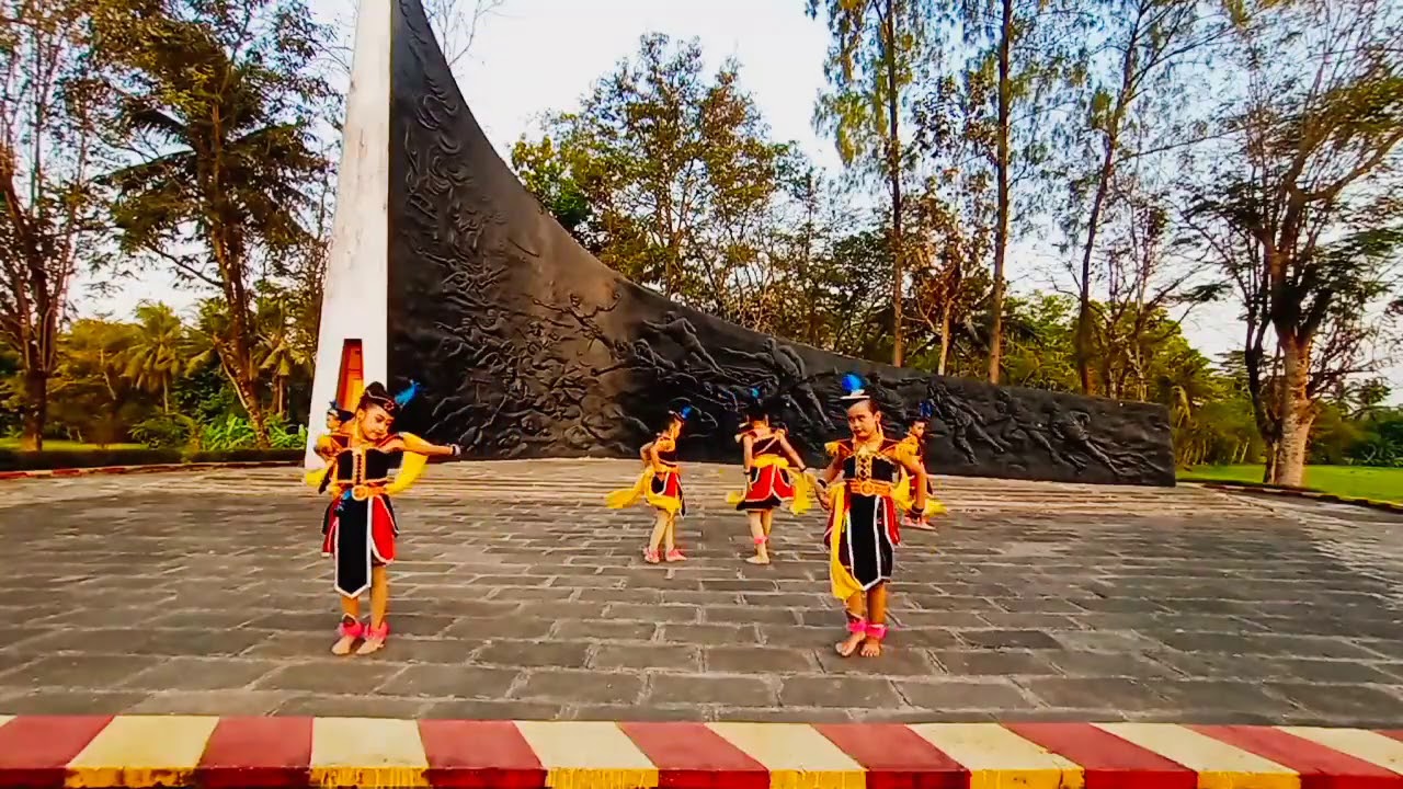 Angguk putri karya dari AK - YouTube