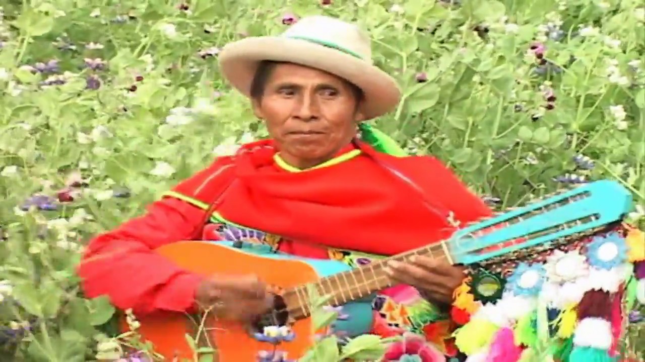 JOSE CORRALES Y LA CAMPESINITA DE ACOMAYO / URCCOMPE TANCARCHA - YouTube