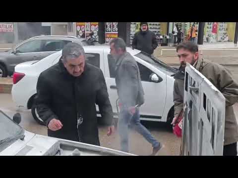 KOZAN’DA OTOMOBİLDE YANGIN PANİĞİ: SON ANDA SÖNDÜRÜLDÜ