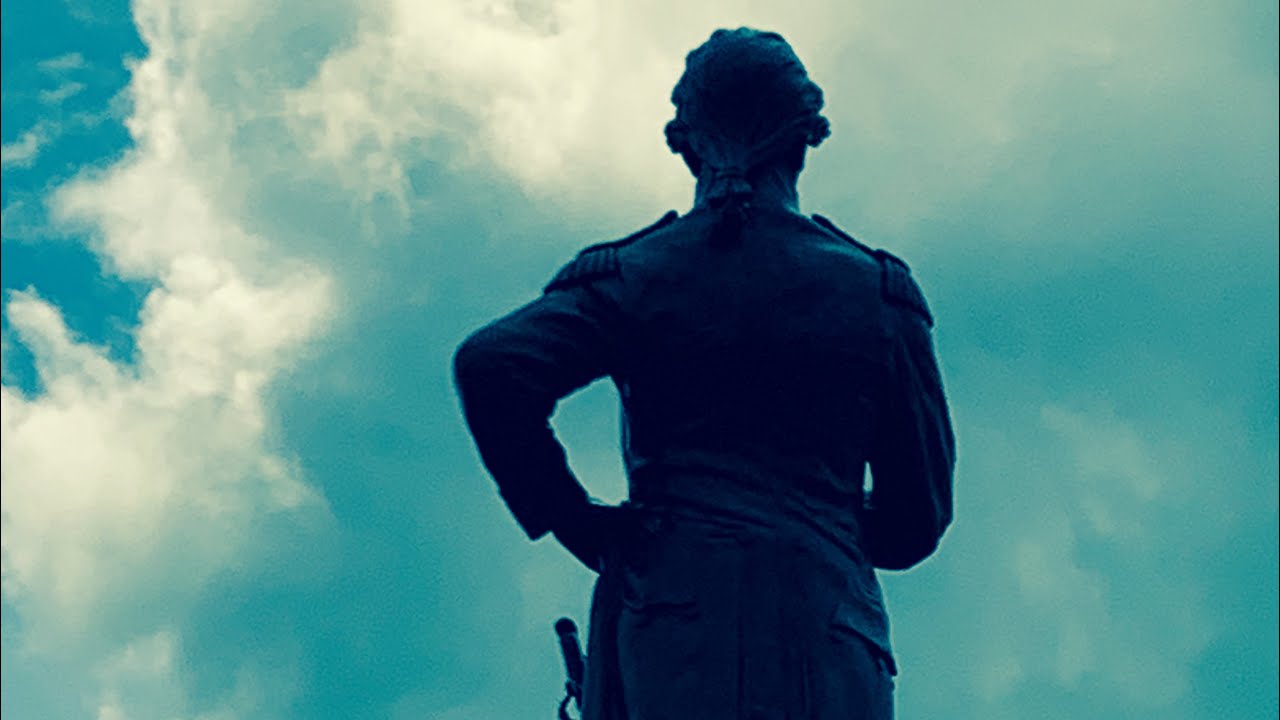 How to take down a statue - YouTube