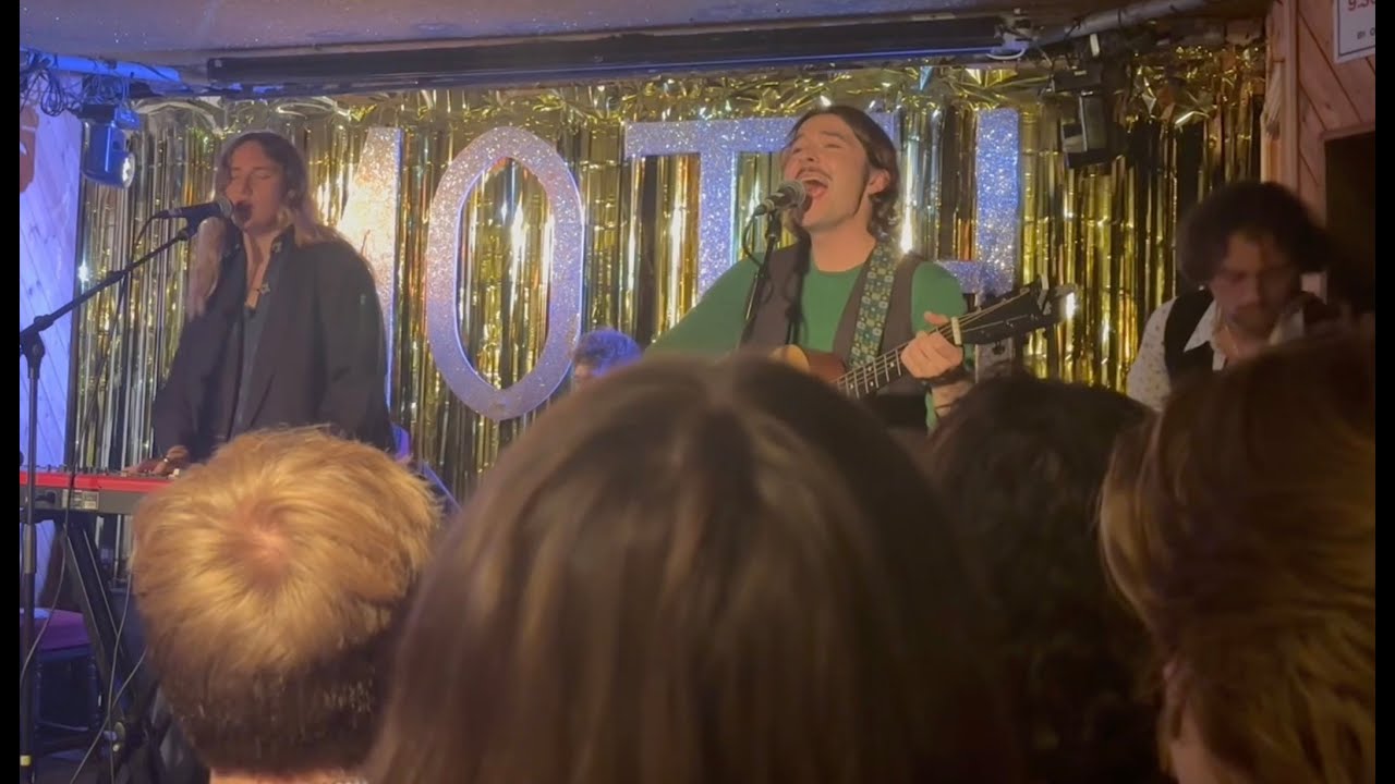 Preen the Band LIVE @ Moth Club (September 2024) - YouTube