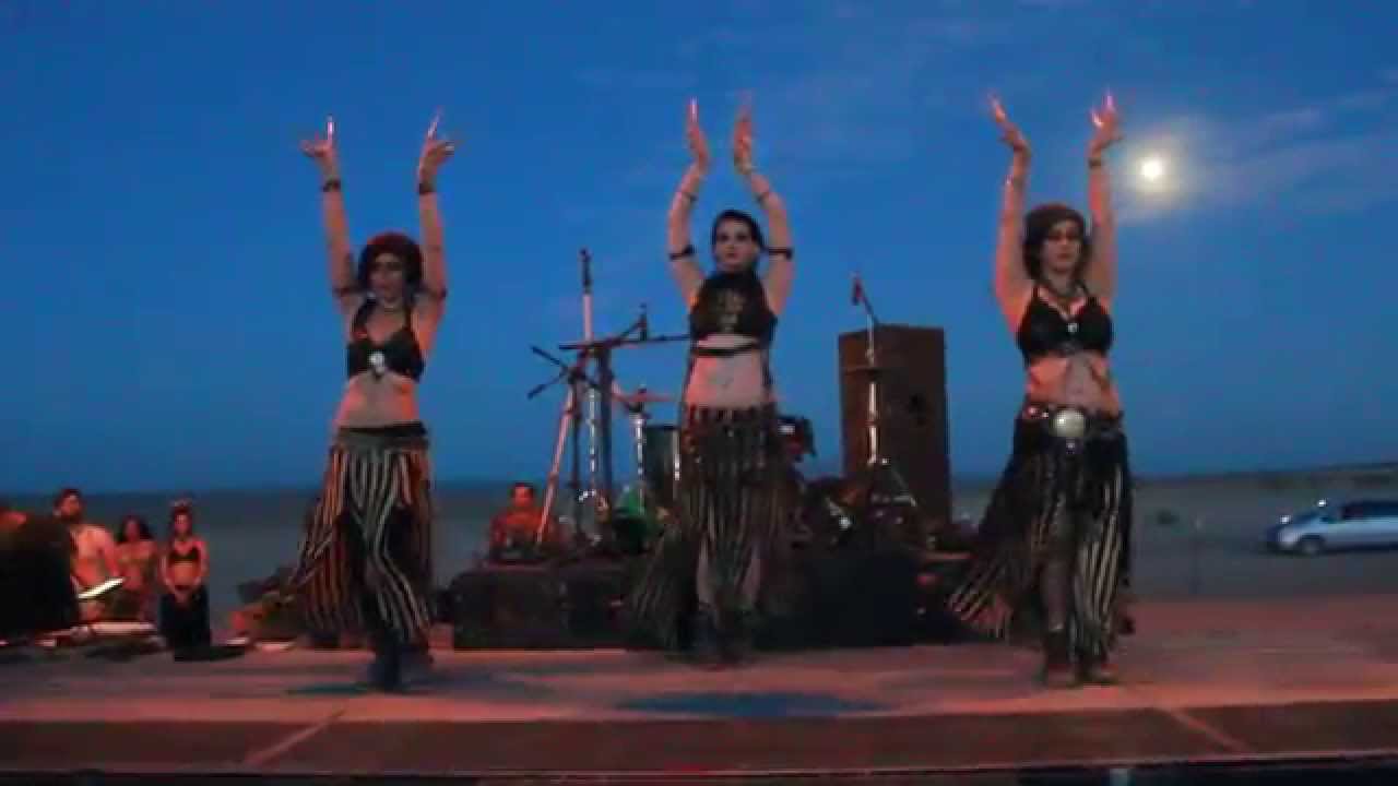 Hell's Sirens: Saahirah Syn, Samantha Franco, Erin Eskila Thai Finger ...