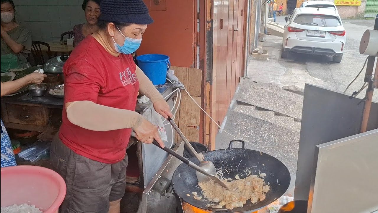 Kwetiau Gedeh | Chinese Food Legend Di Kota Medan. Dari Nenek Sampai ...