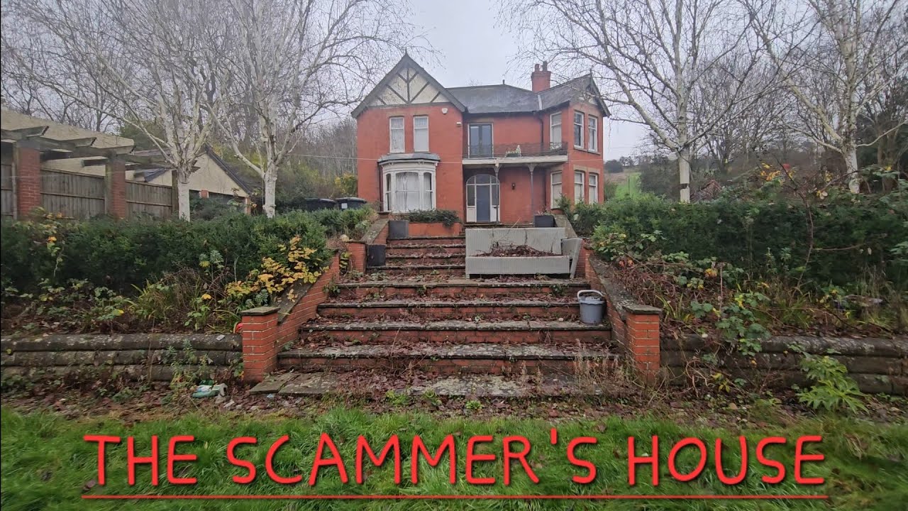 Abandoned Secret SCAMMER'S House UK - YouTube