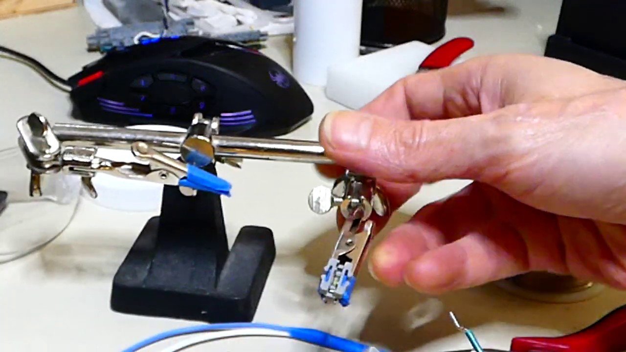 Soldering wires to N scale Kato Unitrack joiners - YouTube