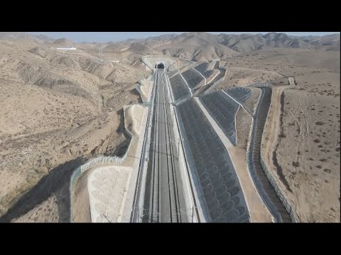 GLOBALink | Track-laying completed for major railway in China's Ningxia ...
