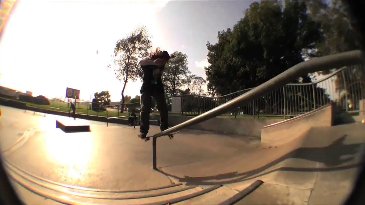 FRANKY VILLANI - SANTA ANA SKATEPARK - YouTube