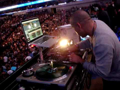 UFC DJ, AL3 Live @ UFC 103 Part Four - YouTube