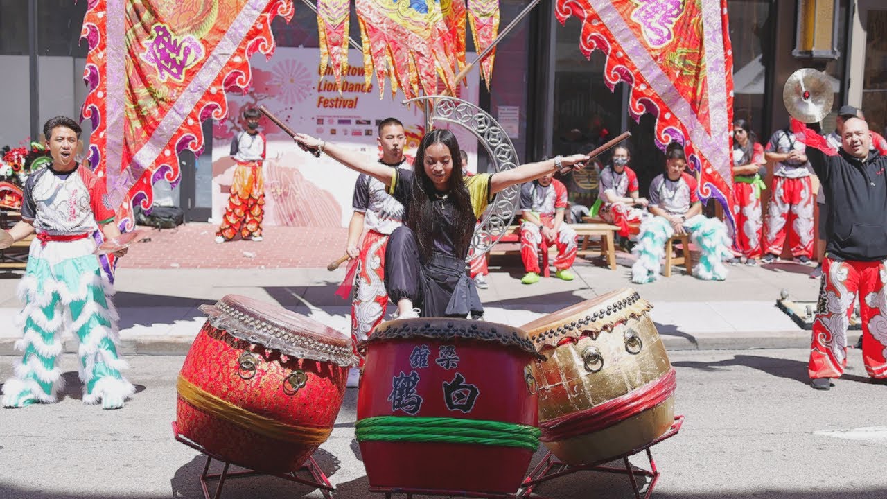 Lee's Golden Dragon & Leung's White Crane Lion Dance Drum Routine ...