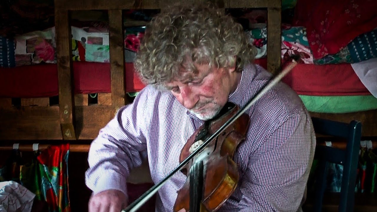 Martin McGinley with a great Set of Fiddle Tunes for Gypsy Wagon TV ...
