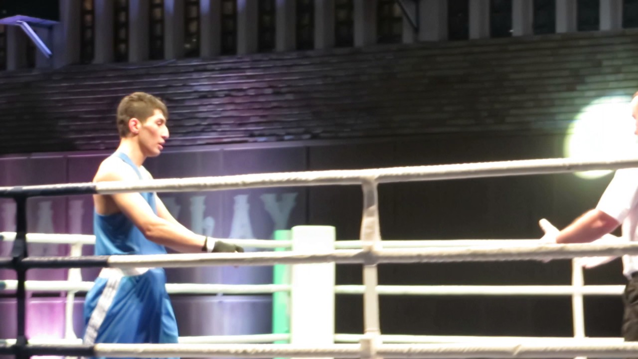 Daniel Costea calificare in sferturi la CE box U 22. Stiri Braila ...