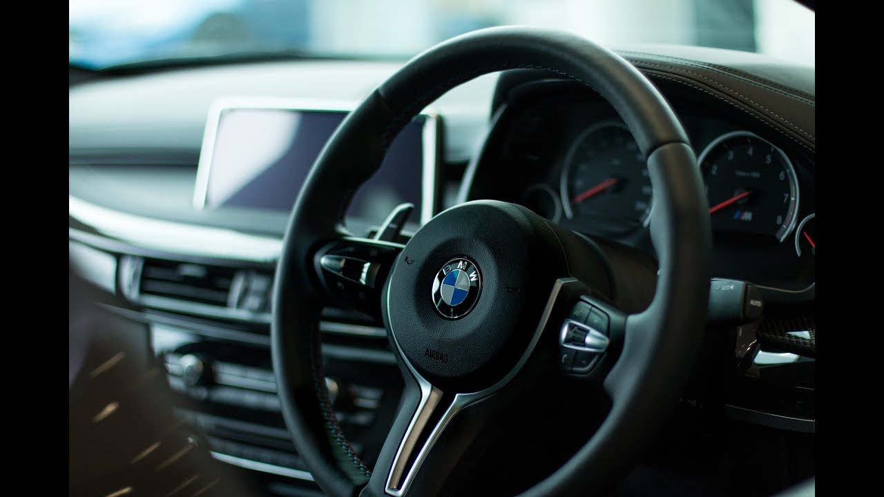 BMW’s Self Driving Car And Red Hat Technologies - YouTube