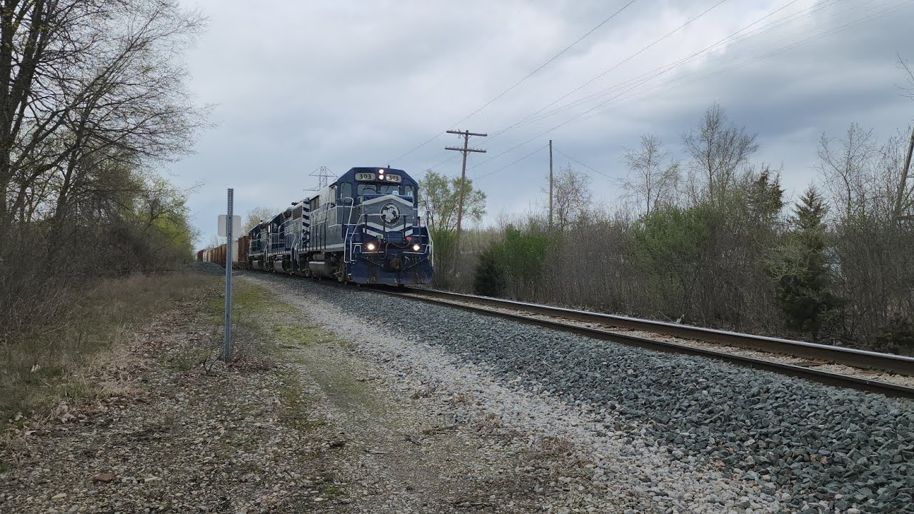 LSRC 303, LSRC 4303, & LSRC 6302 Southbound Bridgeport - YouTube