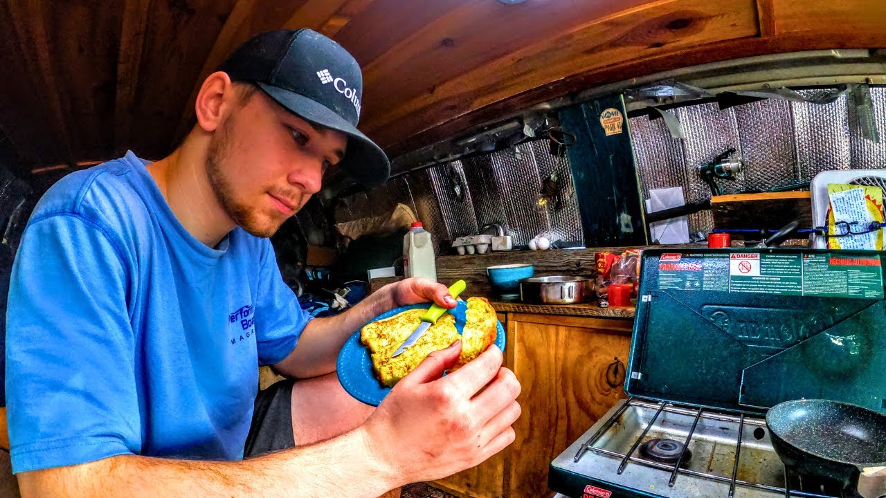 French Toast For Breakfast In My Van | VAN LIFE - YouTube