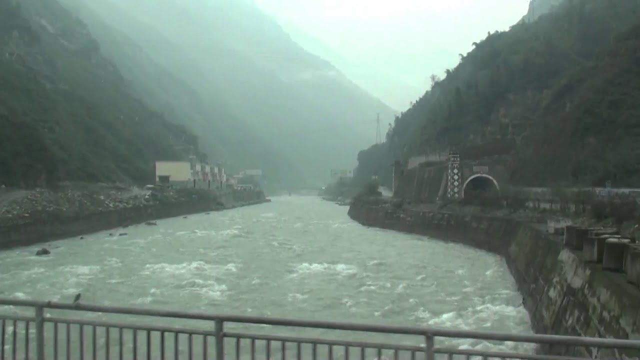 TengFred PSC007 Tour Video Wen Chuan Earthquake Site 汶川地震遗址 - YouTube