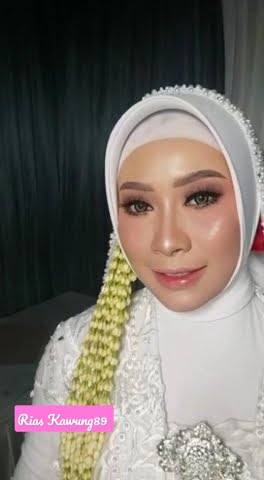 Simple Look Make up for Akad - YouTube