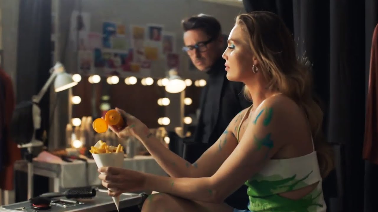 Remia Fritessaus Zero Commercial met Kim Feenstra - YouTube