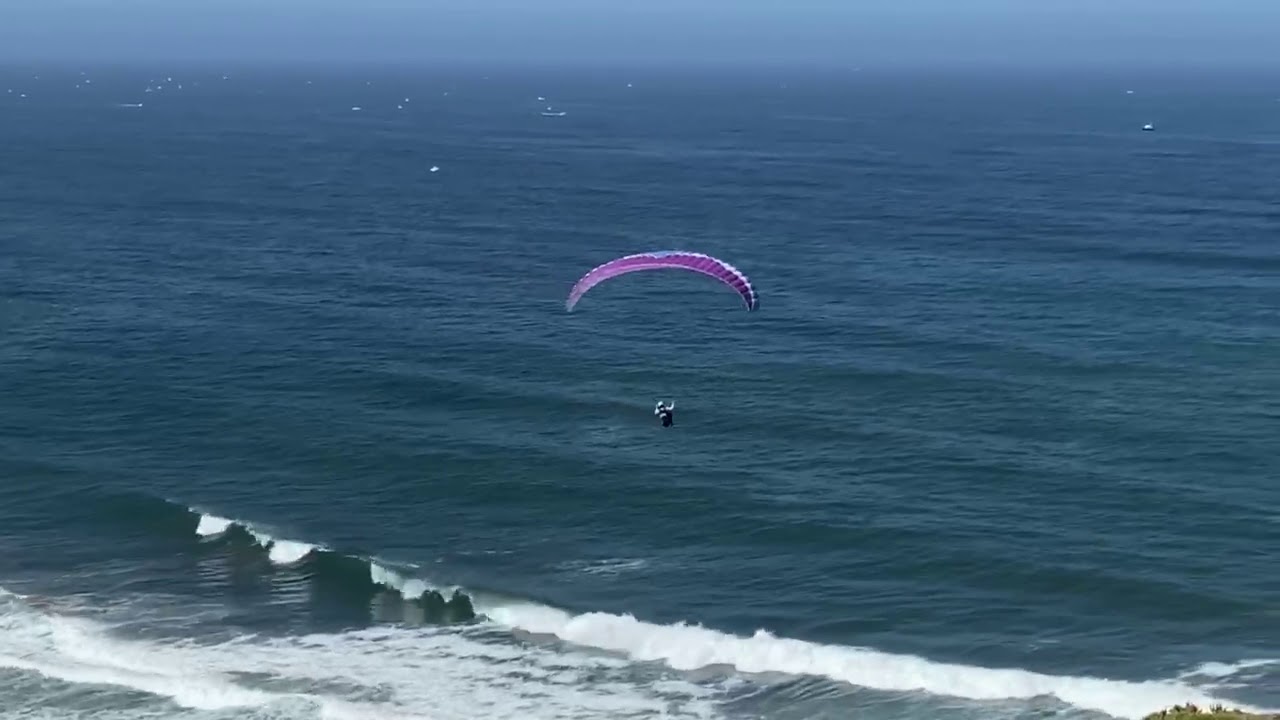 Paragliding Training - Lesson 6 - First flight - YouTube