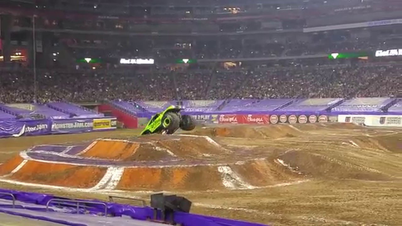 2016 Monster Jam Gas Monkey Garage Freestyle! - YouTube