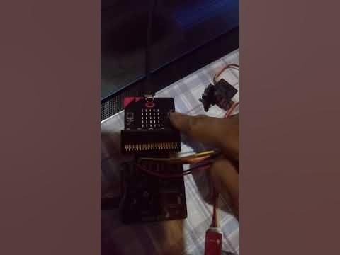 Tarea 3 microbit Aplicación con sensores y actuadores - YouTube