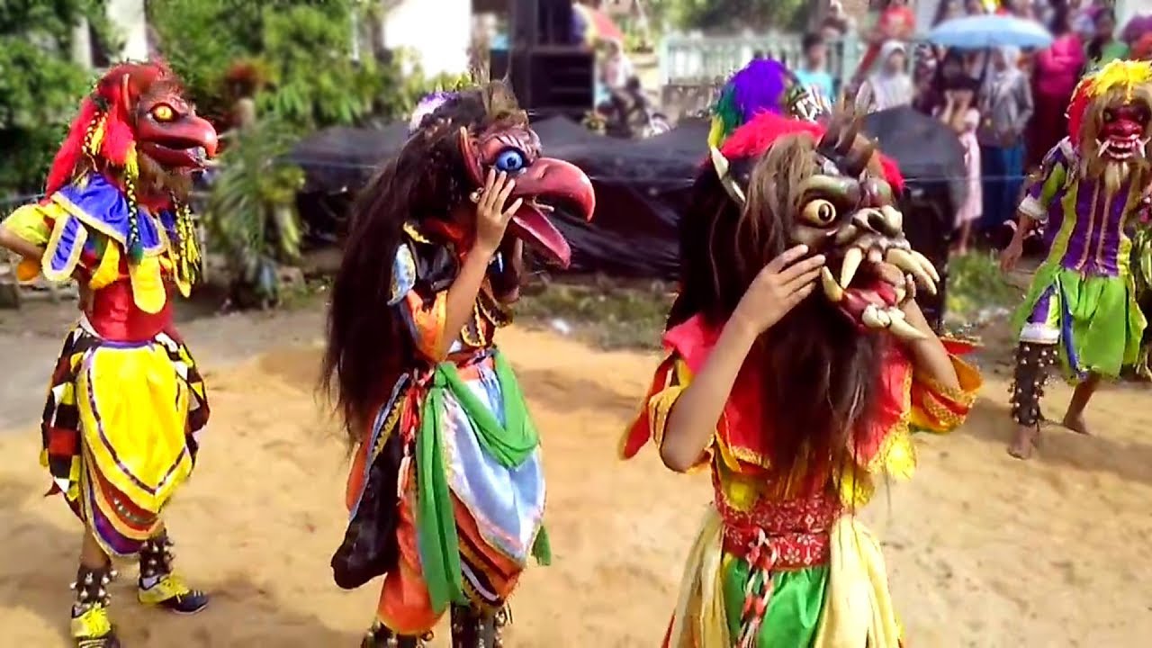 RAMPAK GEDRUK BUTO Versi JUNIOR Javanese Traditional Dance - YouTube