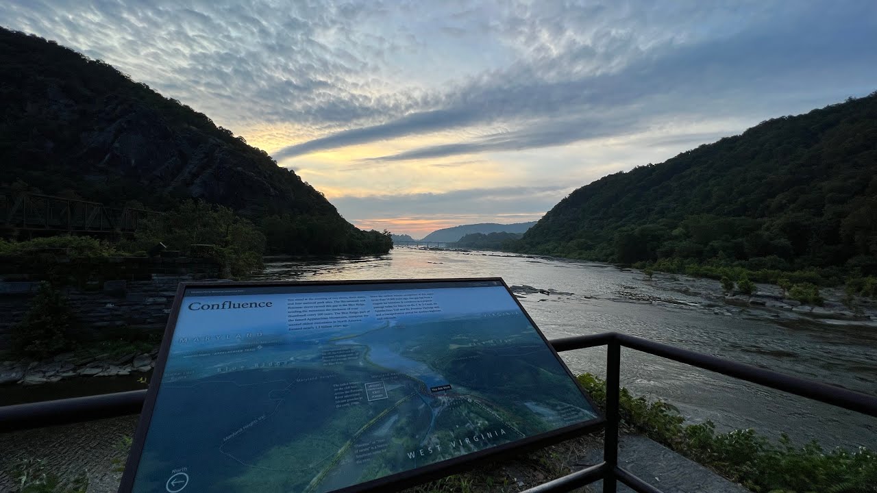 Tri-State Sunrise at the Confluence - YouTube