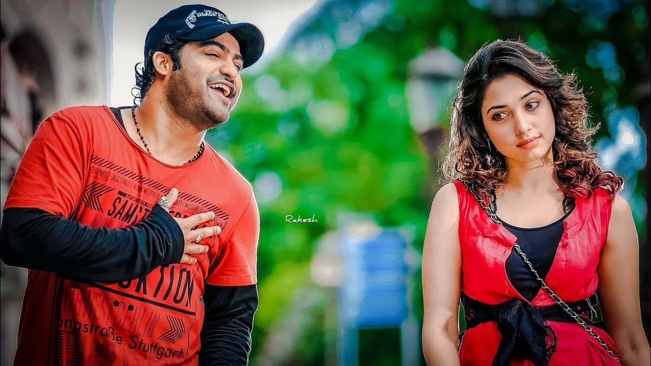 OOSARAVELLI (NTR) ENTRY SCENE #ntr - YouTube