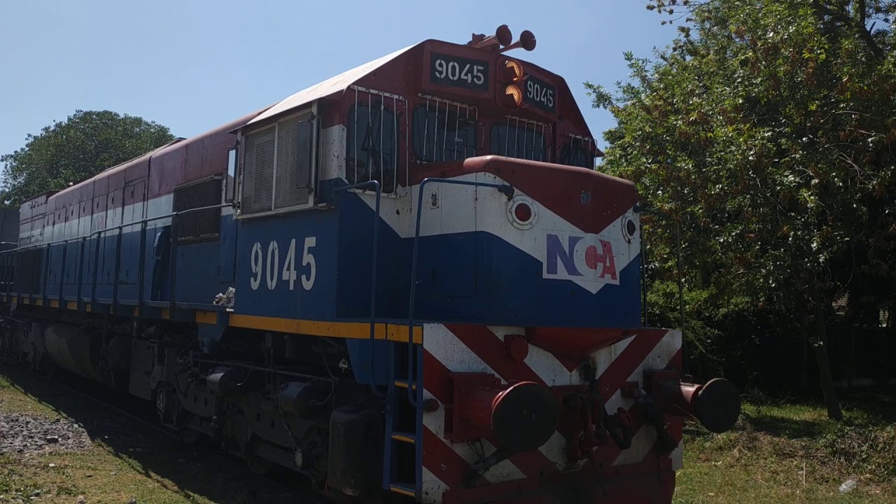 EMD GT-22 9045 del NCA pasando por calle Perdriel (Z. Norte) Rosario 3/3/20 - YouTube