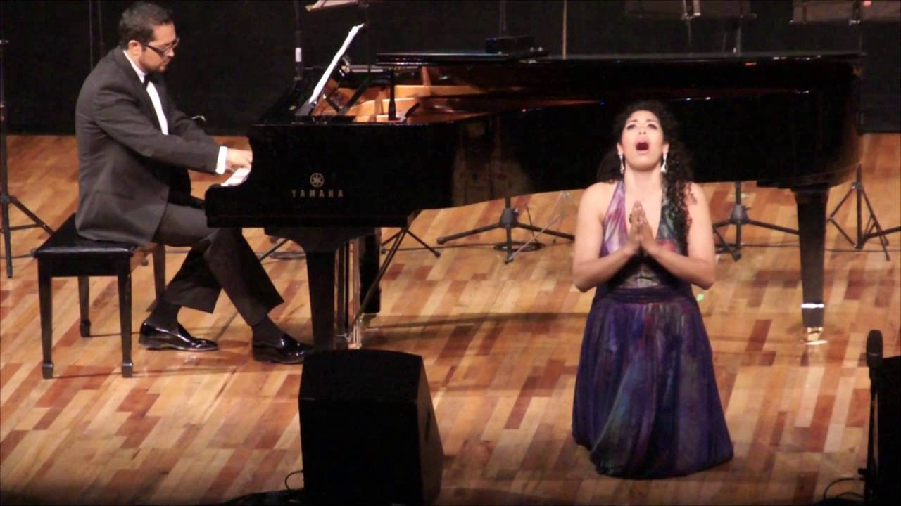 Zayra Ruiz Bermejo Recital con Mariachi - YouTube