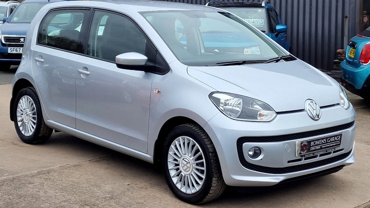 2015 (15) Volkswagen Up High Up! 1.0 5Dr in Reflex Silver. 30k Miles. 8 ...