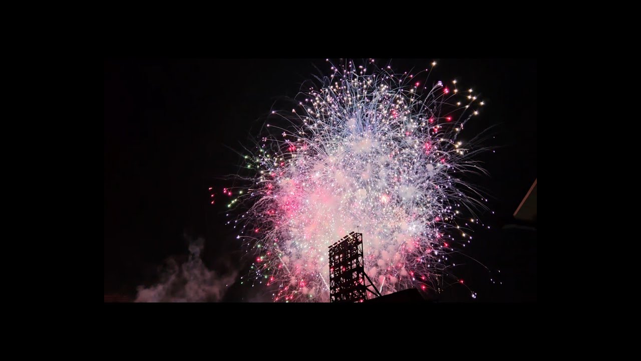 Angels Stadium Saturday Night Fireworks Show - YouTube