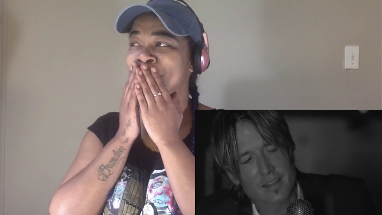 Keith Urban - Blue Ain't Your Color | REACTION - YouTube