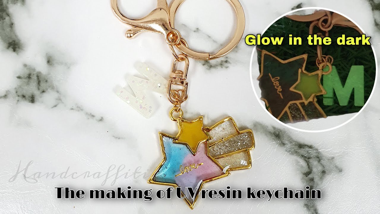 (DIY) The making of UV resin keychain (glow in the dark) - YouTube