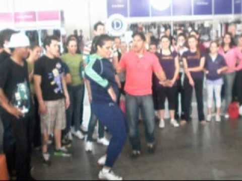 Gabby Schuster e Fly - YouTube