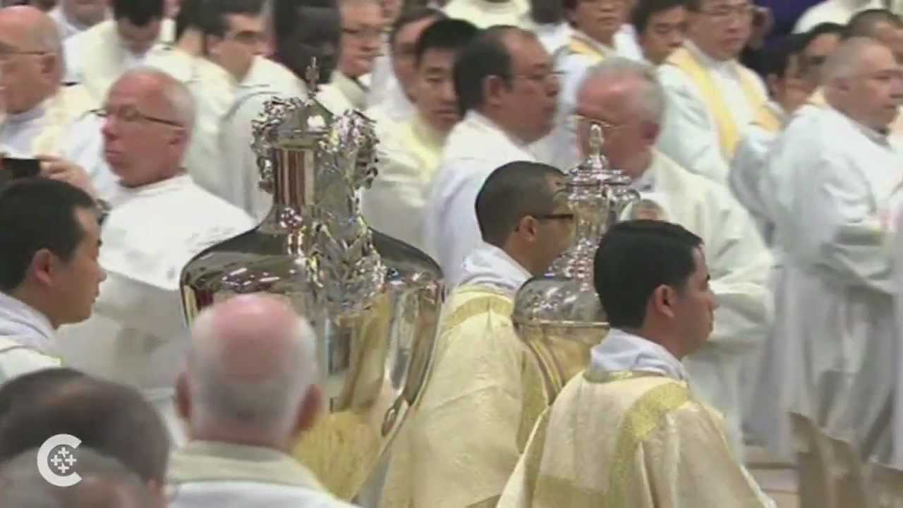 Pope blesses oils in chrism Mass - YouTube